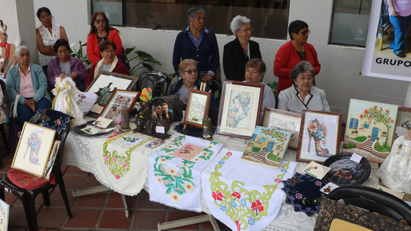 Beneficiarios del PEA revelan su creatividad | Diario El Norte